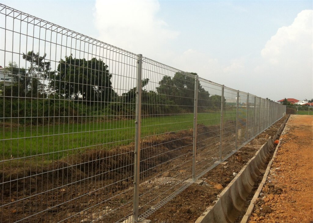 Residential Steel Matting Fence Design