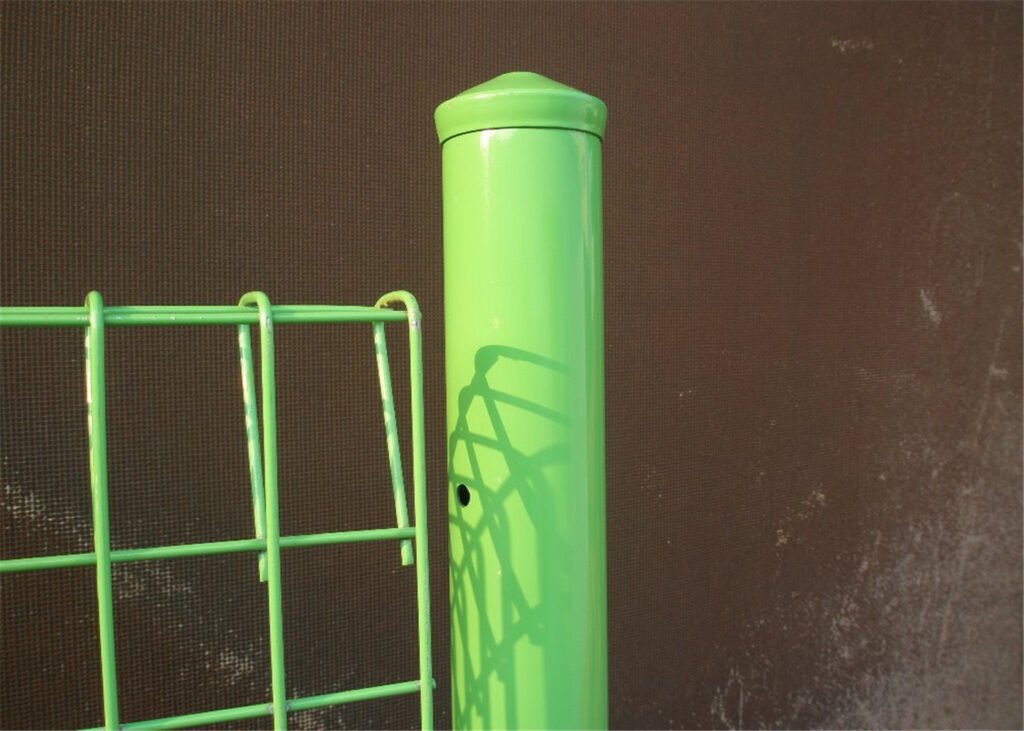 Residential Steel Matting Fence Design