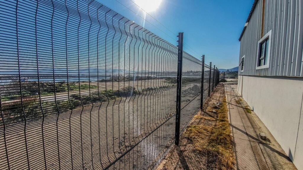 Steel Matting Fence | Comprehensive Guide